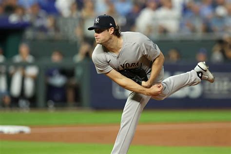 【mlb】ジャッジ不振でもヤンキースがリーグ優勝決定シリーズ進出 7回1失点サイ・ヤング賞右腕コールがエースの貫禄 Spread