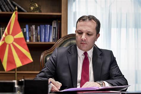 Премиерот Спасовски со честитка за Богојавление Водици • Webohrid