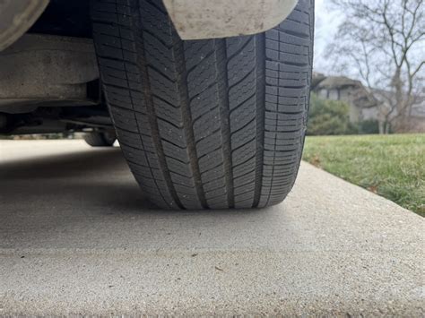 Tire Thread Detection Instance Segmentation Dataset And Pre Trained