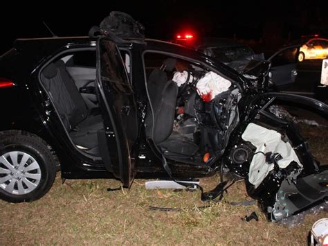 G1 Colisão Frontal Entre Veículos Deixa Quatro Mortos Em Monte Alto