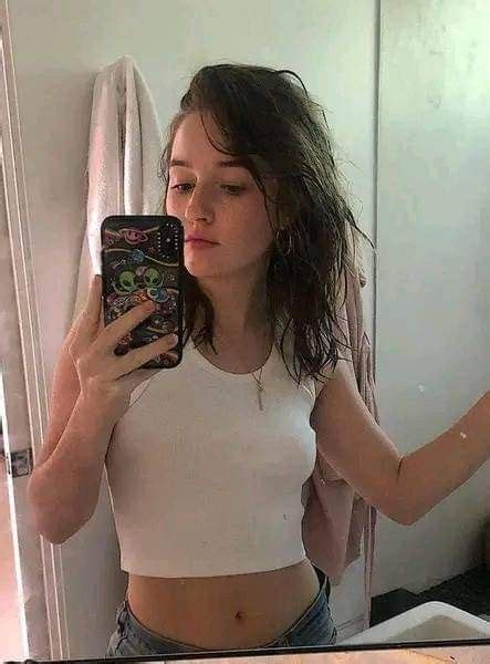 Pin By Karl Tipton On Kaitlyn Dever Kaitlyn Dever Kaitlyn Celebrity