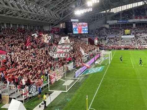 第26節 神戸2 1京都さん 首位復帰 未月とトモニ ヴィッセル神戸とｵﾘｯｸｽﾊﾞﾌｧﾛｰｽﾞ、ｺﾍﾞﾙｺ神戸ｽﾃｨ ﾗ ｽﾞ 応援し