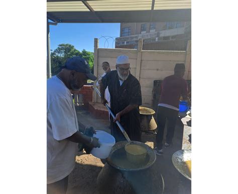 Hearty Meals Of Haleem And Naan Bring Warmth To Residents Rising Sun Newspapers