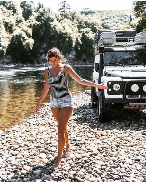 Defendergirls Landrover Landroverdefender Love Girl Girls