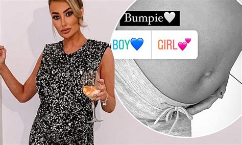 Love Island S Pregnant Chloe Crowhurst Struggles To Dress With Her Growing Baby Bump Daily
