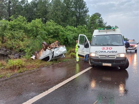 Un Vehículo Despistó En Cercanías Del Peaje De Santa Ana Dos