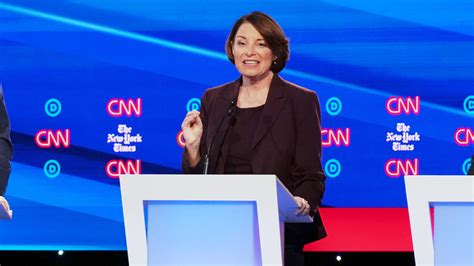 Amy Klobuchar Goes After Elizabeth Warren Over Health Care Plan In
