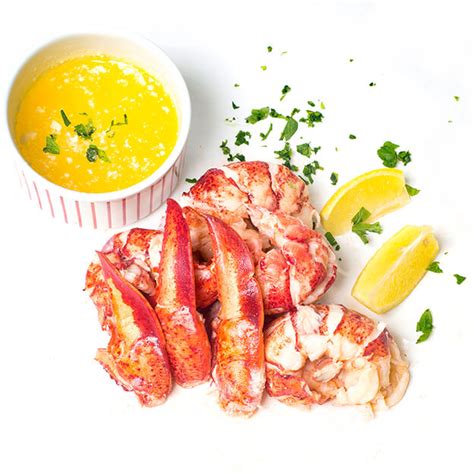 Fresh Maine Lobster Meat Handpicked At Pine Tree Seafood Scarborugh Maine
