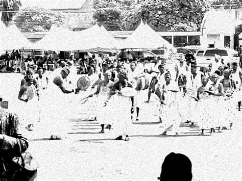 Understanding Igbo Traditional Clothing And Culture ~ Ozi Ikòrò
