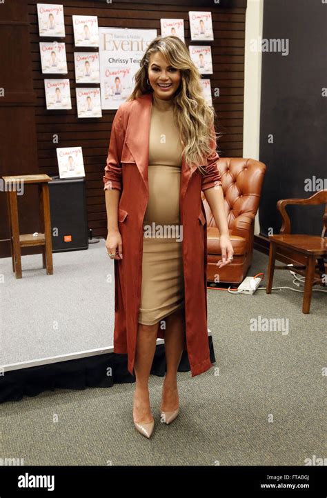 Chrissy Teigen Book Signing For Cravings Recipes For All The Food You