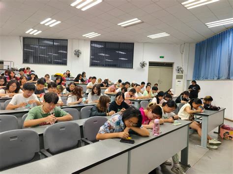 心理学院开展新生团辅第三单元活动 成医新闻网