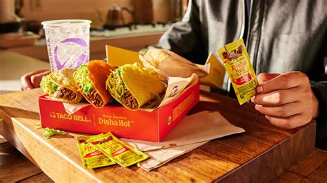 Review Taco Bell And Omar Apollos Disha Hot Hot Sauce Masters The