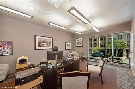 105 W Chicago Ave Chicago Il 60654 Office For Sale Loopnet