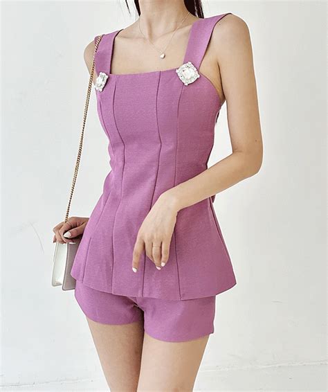 백리본 큐빅 민소매 투피스 Set2colors 트위드 셋업 나시 숏팬츠 블라우스 반바지 세트 뒷트임 파티룩 클럽룩 에이블리