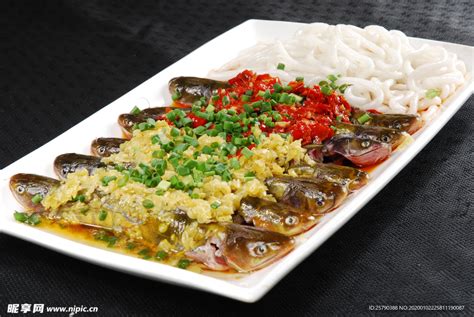 烧椒黄辣丁摄影图 传统美食 餐饮美食 摄影图库 昵图网