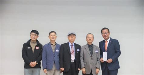 마산용마고 개교 101주년 4형제 동문 나와 화제