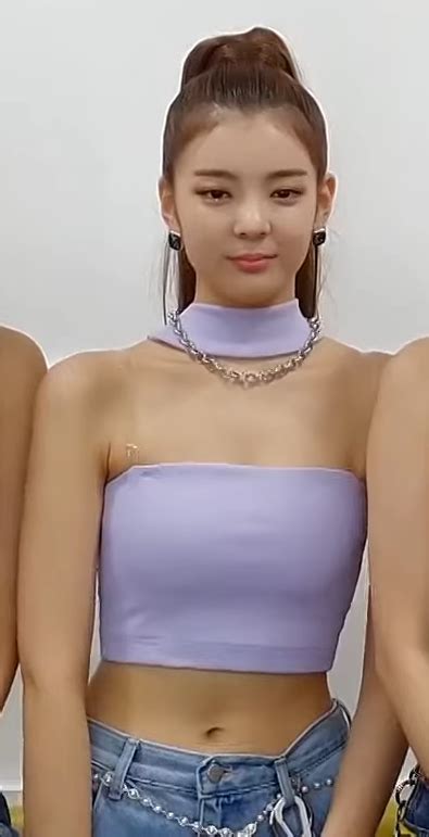 있지itzy 리아 배꼽 졸귀