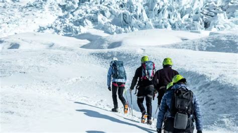 스카프타펠 국립공원 일일여행 아이슬란드 푸른얼음동굴 [빙하하이킹 체험 신비한 푸른얼음동굴 탐험]