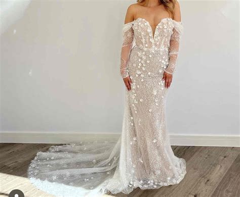 Badgley Mischka New Wedding Dress Save 45 Stillwhite