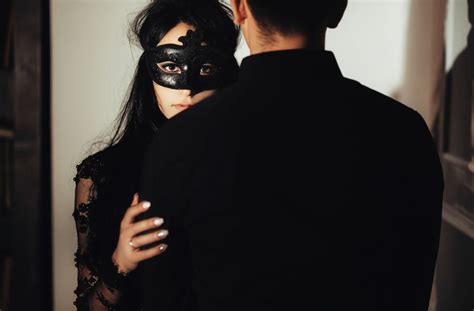 Polscy Swingersi Żądza Budzi Się Kiedy Marki śpią