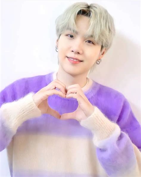 Pin By ︎ᴀᴜʀᴏʀᴀꨄ︎ On Bts Min Yoongi Yoongi Bts Yoongi