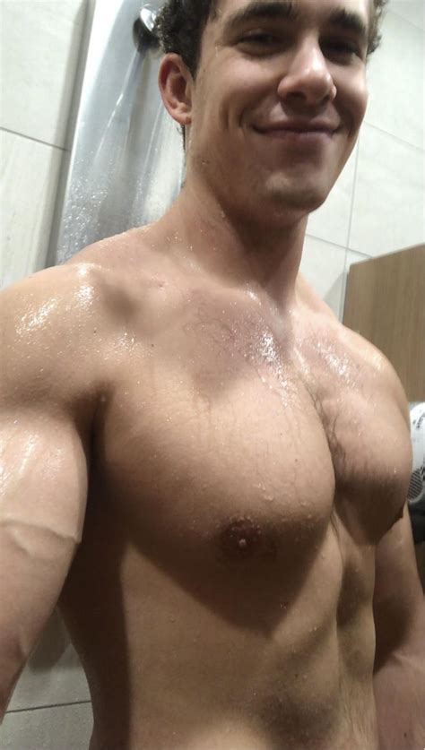 Pecs Feeling Thick 💪🏼 Rpecsandpecbouncing