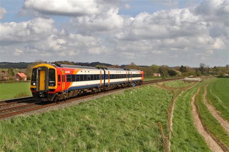 Class 159 Tomcurtisrailgallery