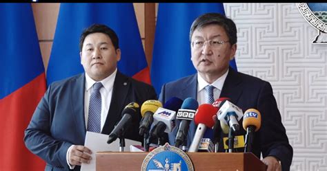 Я Содбаатар Ерөнхийлөгч У Хүрэлсүхийн бичлэгийг эвлүүлсэнтэй холбоотой хоёр иргэнийг саатуулсан