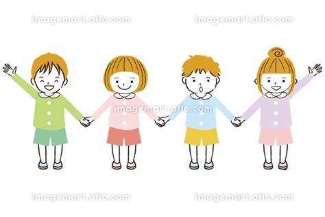 線画カラーイラスト 男の子女の子手をつないでハーイ 183582820 イメージマート