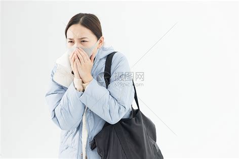年轻女性咳嗽高清图片下载 正版图片501136166 摄图网