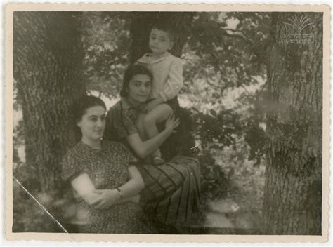 Iverieli ჯგუფური ფოტო ლევან თაქთაქიშვილის არქივიდან