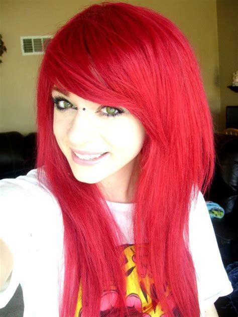 Look At Those Eyes And Wow Thats Bright Emo Hair Color Hair