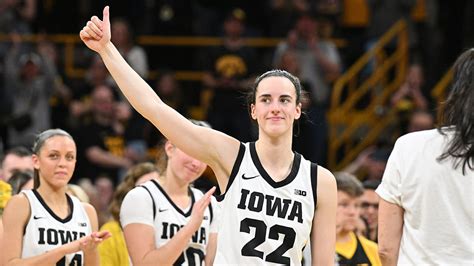 Caitlin Clark Bounces Back From Sluggish Start Iowa Cruises To First