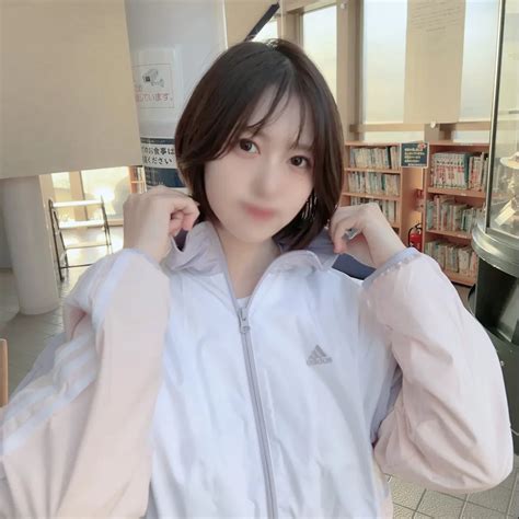 Fc2 Ppv 4245658 初撮影・顔出し！！本日まで限定！！僕の美容室で働く九州から上京してきた初心で押しに弱い新人美容師を店外に連れ出し野外猥褻！！上司という絶対的な立場を利用し2回