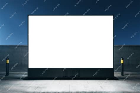 야간 도시 거리 배경 3d 렌더링 모형에 로고 또는 텍스트를 넣을 수 있는 빈 흰색 조명 광고판에 전면 보기가 있는 야외 광고