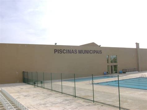 Rádio Castrense Piscinas Municipais de Almodôvar já abriram ao público