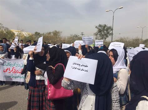 بە وێنە لە گەرمیان خۆپێشاندان دەستیپێكرد