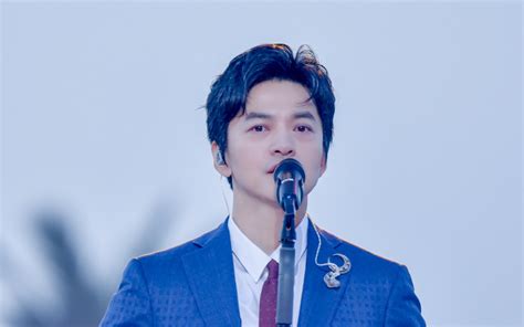 李健一句顶一万句最喜欢的一版早年发在碎乐上的demo万幸下载之后存到了网盘里 咫尺寒江 歌 哔哩哔哩视频