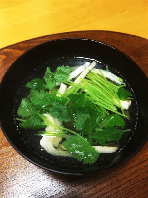 京都のお台所から＊松茸のお吸い物 By ＊anglique＊ 【クックパッド】 簡単おいしいみんなのレシピが358万品