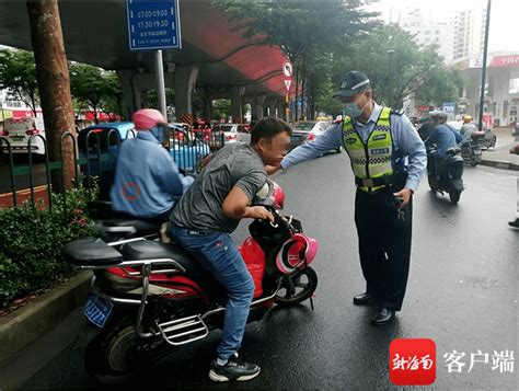 海口交警曝光！这7人被罚头盔违法自行车
