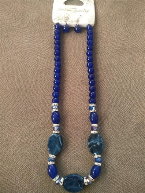 Набір сережки та кольє — ціна 93 грн у каталозі Комлекти Купити аксесуари за доступною ціною на