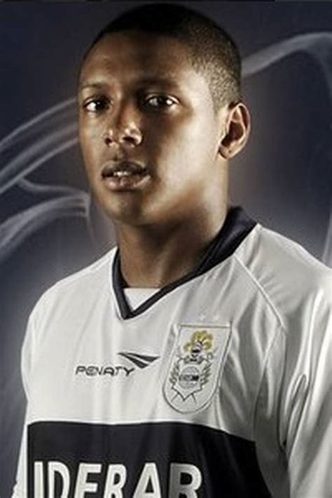 Bangu Apresenta O Atacante Colombiano Luis Peralta Neste Sábado