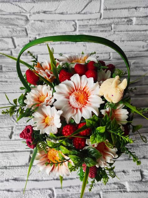 Мыло ручной работы букет из ромашек Floral Wreath Floral Decor
