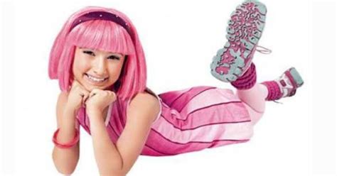 Stephanie De Lazy Town Luce Así A Sus 24 Años Metro Ecuador
