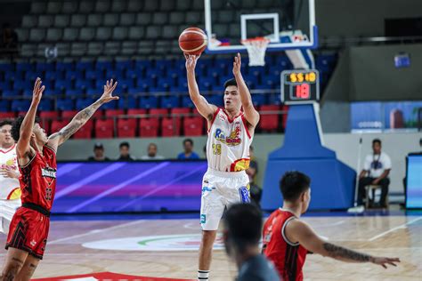PBA Pangatlong Sunod Na Panalo Ang Rain Or Shine Nangunguna Sa