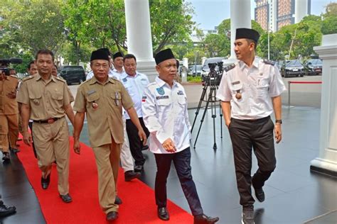 Sejumlah Perwakilan Kades Temui Jokowi Bahas Revisi Undang Undang Desa