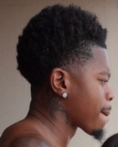 Gucci Third Leg Model Page Xvideos Com