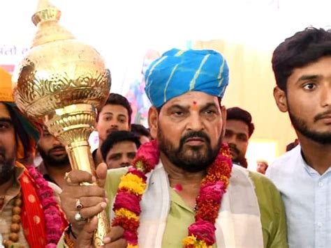 Brij Bhushan Sharan Singh Wfi Chief Didnt Sexually Harass My Daughter