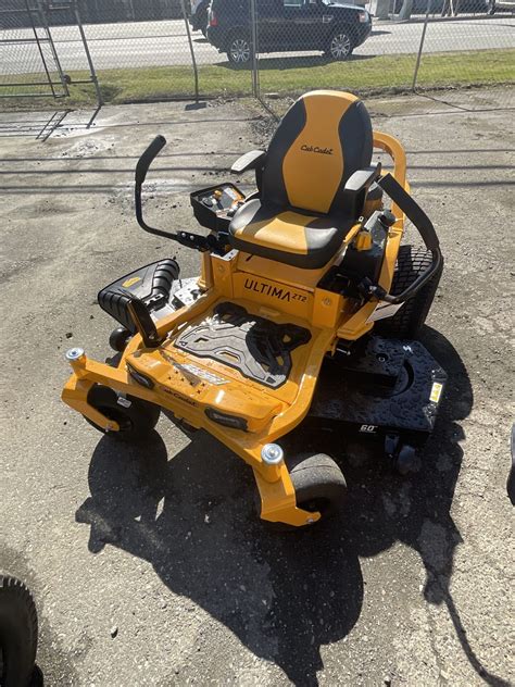 Cub Cadet Ultima Zt2 60 Fabricated Deck 24hp V Twin Kawasaki Fr Series