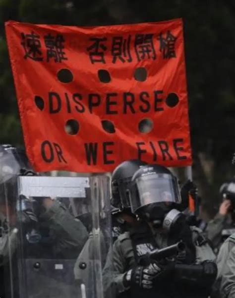 將軍澳日出康城12期40地盤工人不滿遭無理解僱 拉起「有汗出冇糧出」橫額抗議 追討逾200萬欠薪 Lihkg 討論區